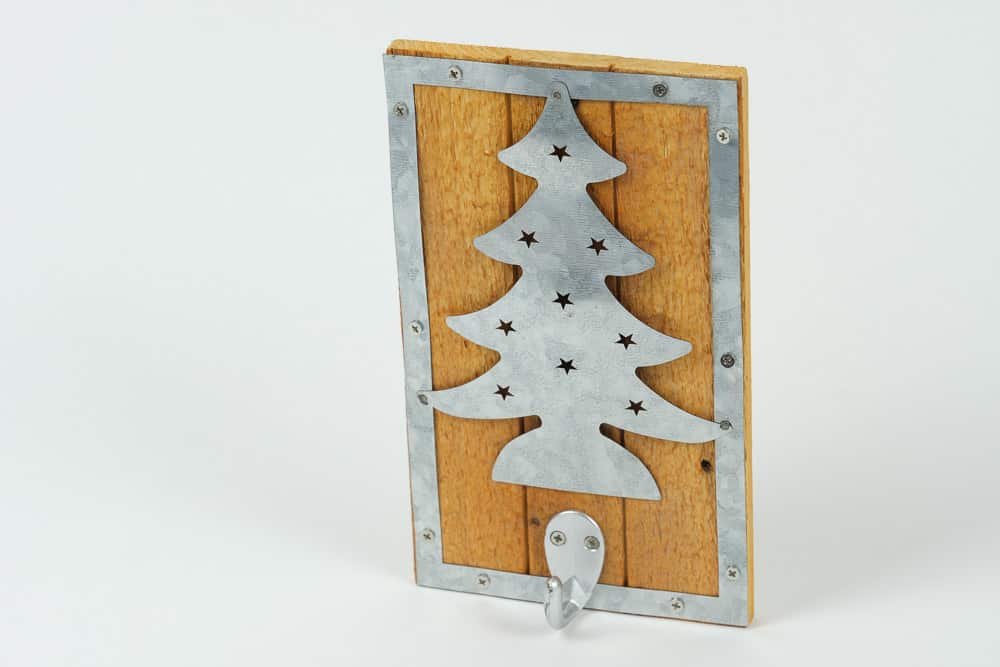 BalooWorld | Holiday Decor | Christmas tree design on metal hook
