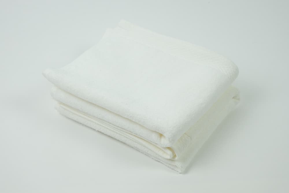 BalooWorld | plain white hand towel
